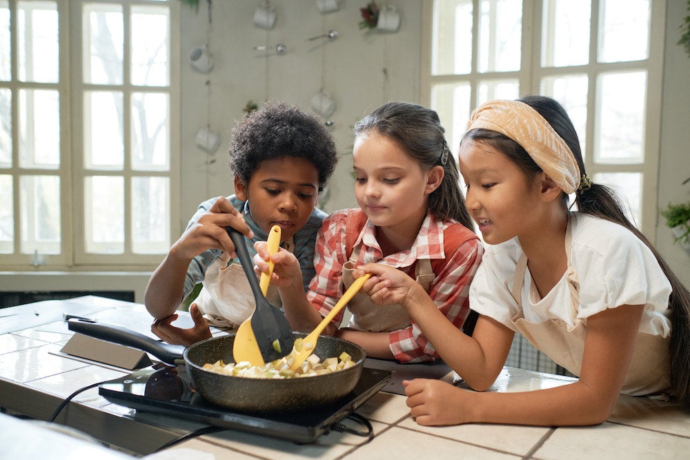 June 29: Kids’ Chicken Stir Fry And Rice (Ages 8+) | Blue Tongue Kitchen